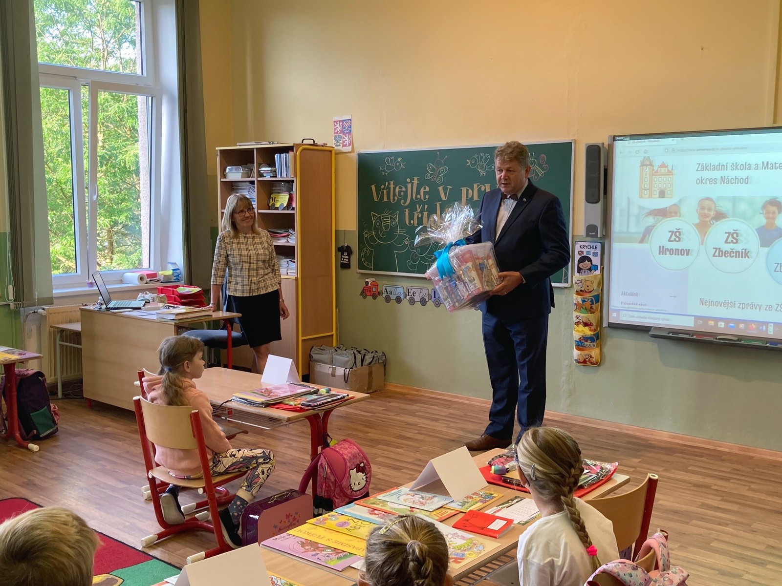 Děkan FIM UHK přivítal prvňáčky ve Zbečníku - Univerzita Hradec Králové