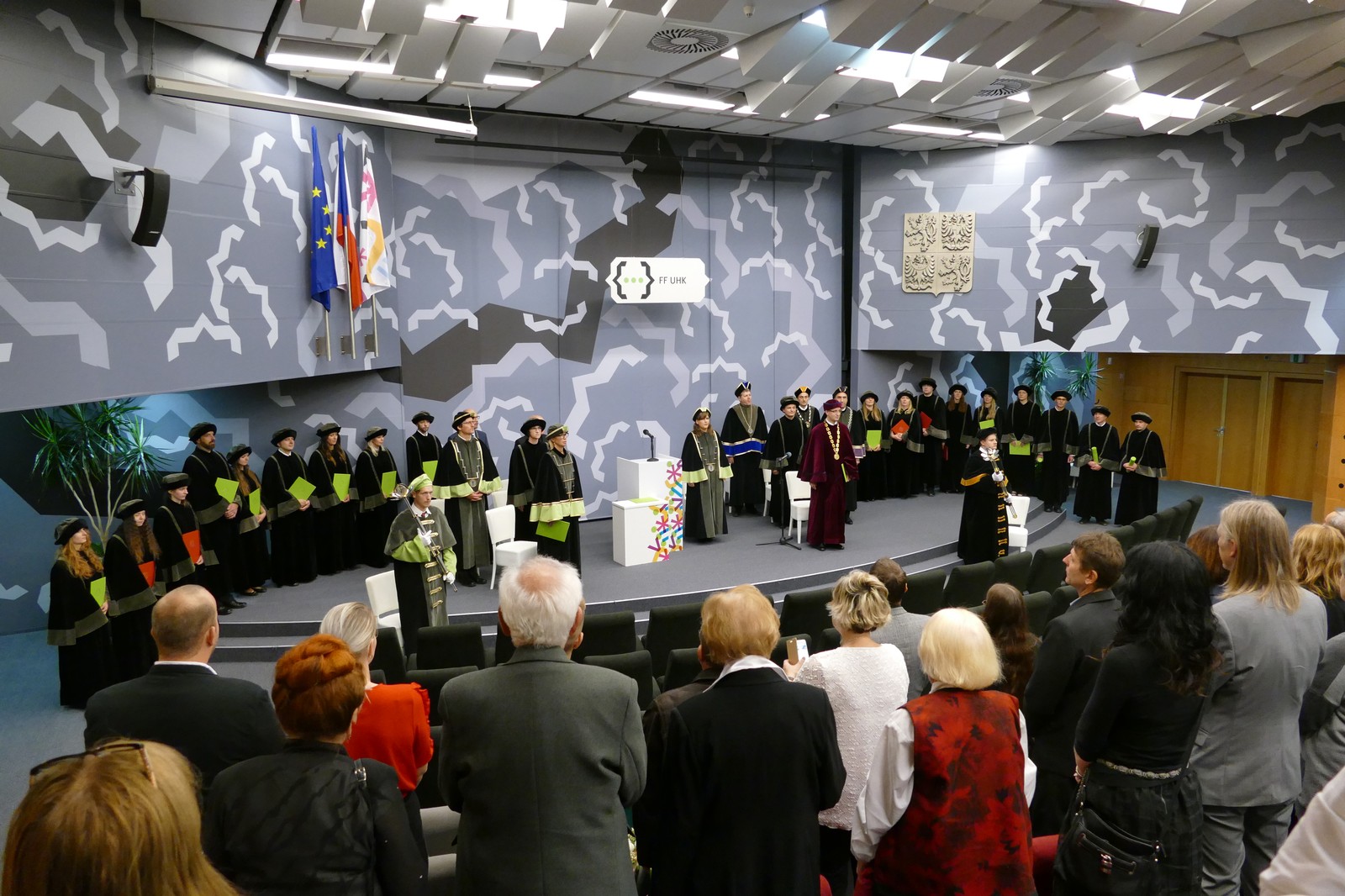 Slavnostní promoce absolventů FF UHK - Univerzita Hradec Králové